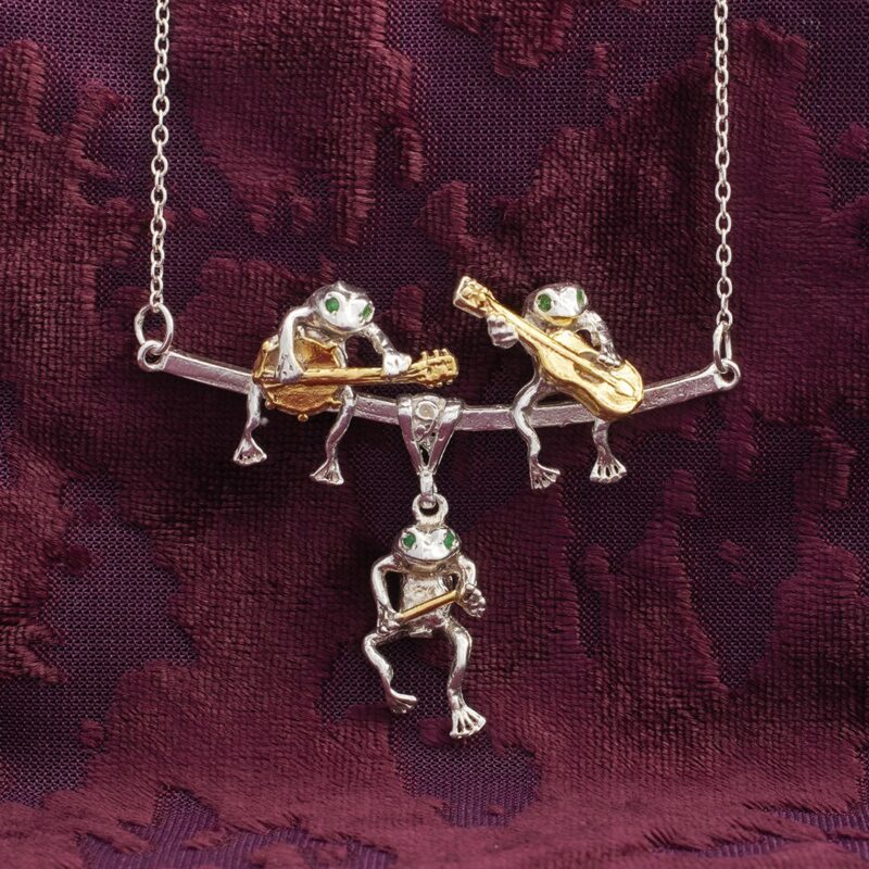 Frog Duo in 18 ct Gold on Silver with Emerald eyes | Handmade Jewellery ...
